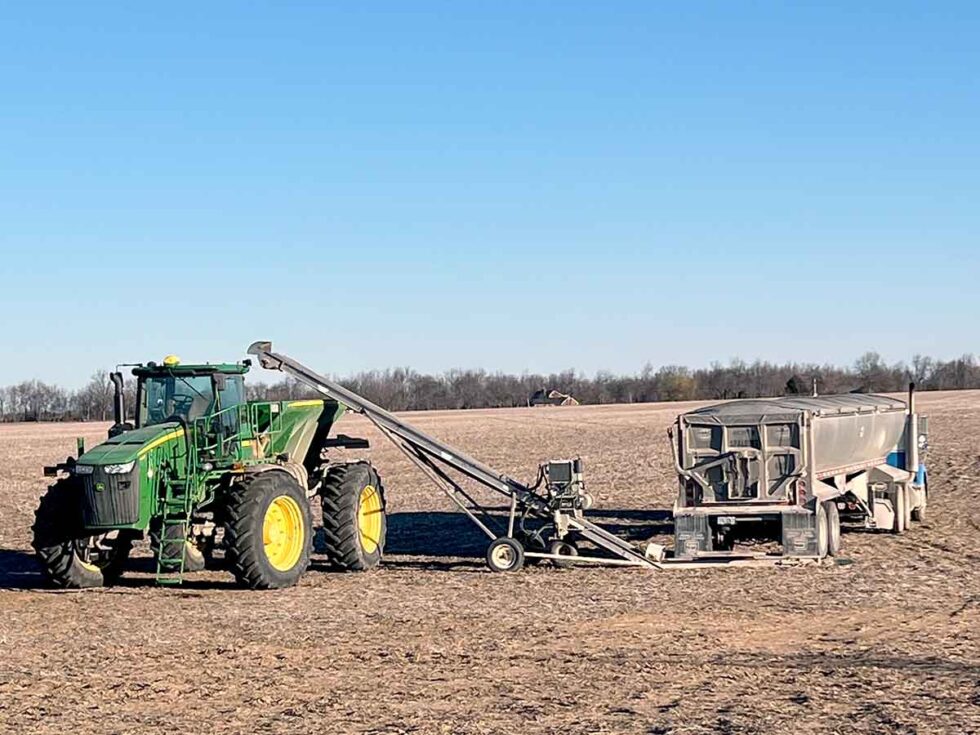 Field Loader | Doyle Manufacturing